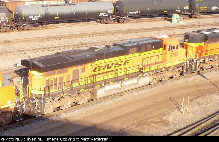 BNSF 5782